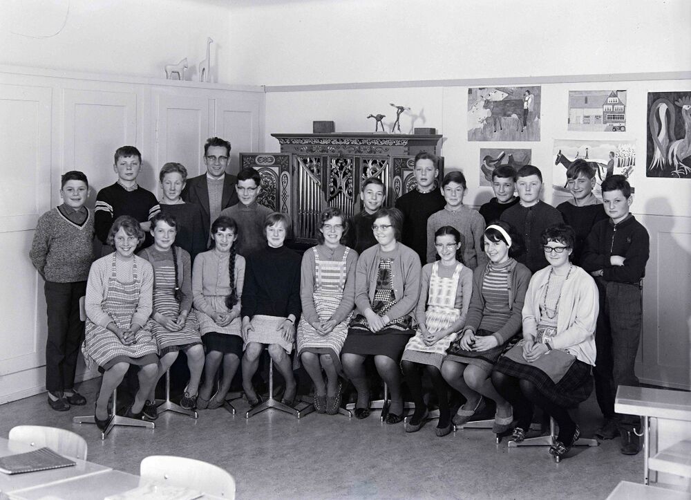 Klassenfotos Jahrgänge 1951 - 1960 – WikiSpeicher