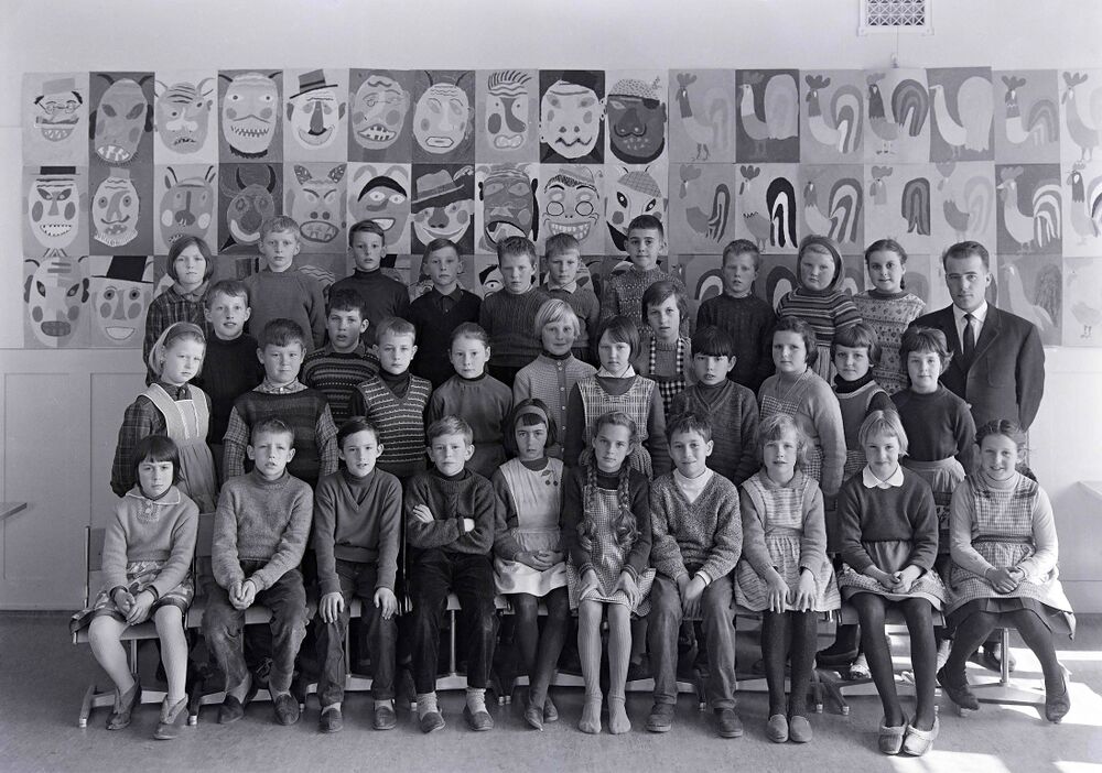 Klassenfotos Jahrgänge 1951 - 1960 – WikiSpeicher