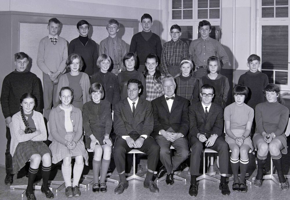 Klassenfotos Jahrgänge 1951 - 1960 – WikiSpeicher